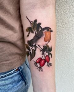20 Must-See Robin Tattoo Ideas That’ll Make Your Heart Flutter